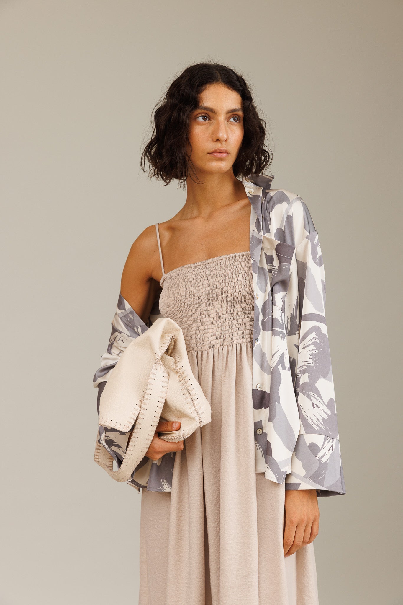 One winning item, five different ways to wear it. – Maskit.com